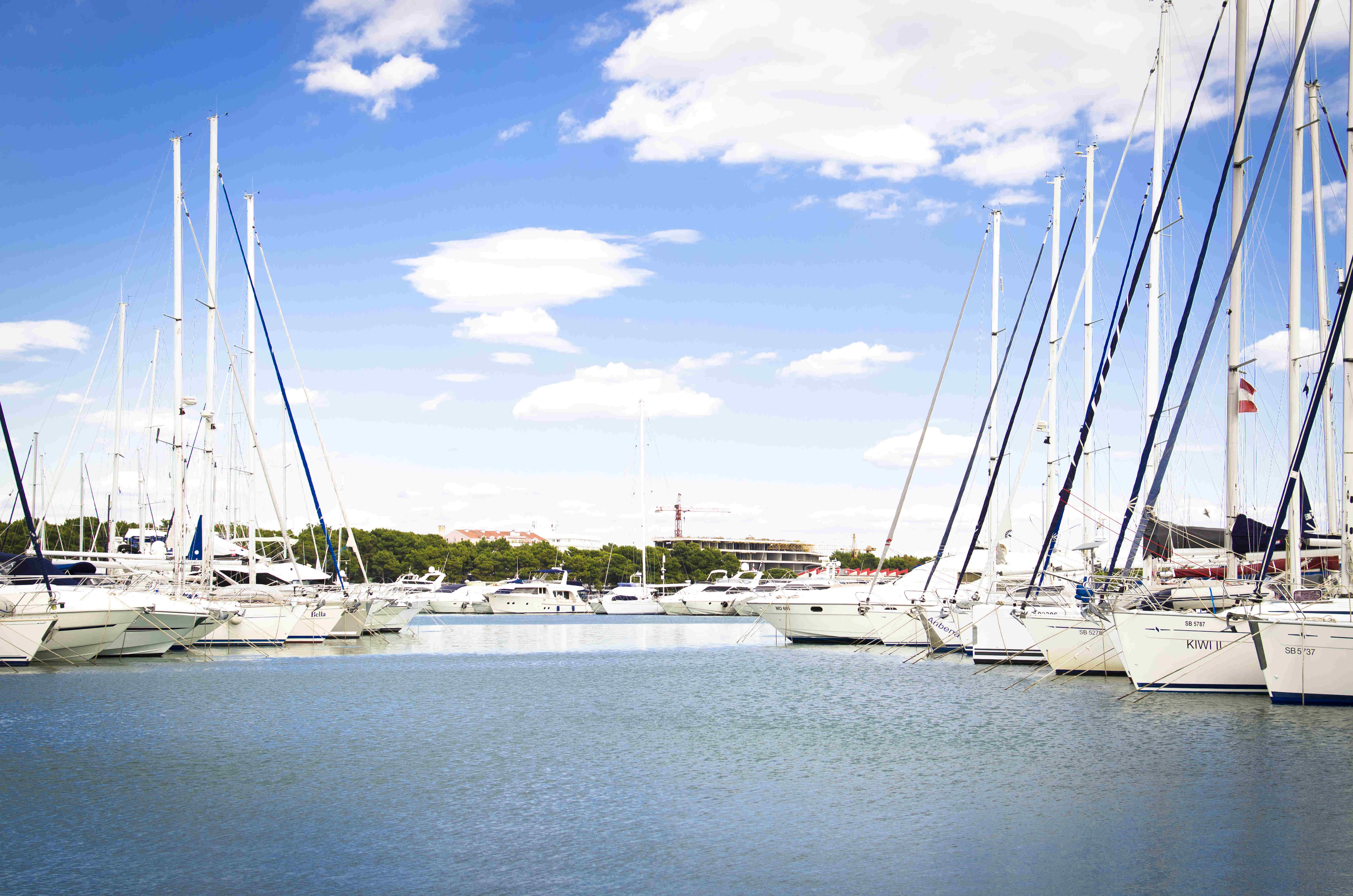 Sea dock with boats waiting | Marina at the Wharf